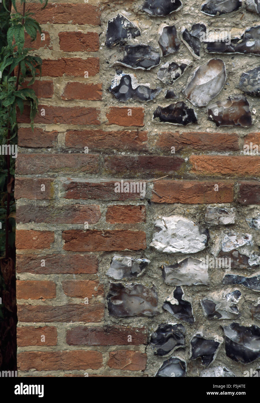 Flint and brick exterior hi-res stock photography and images - Alamy