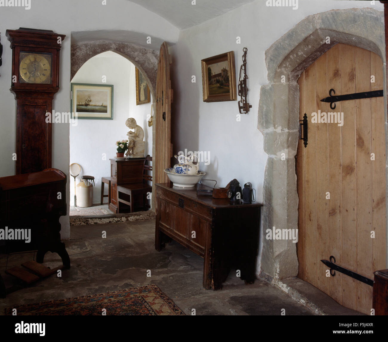 Chest clock hi-res stock photography and images - Alamy