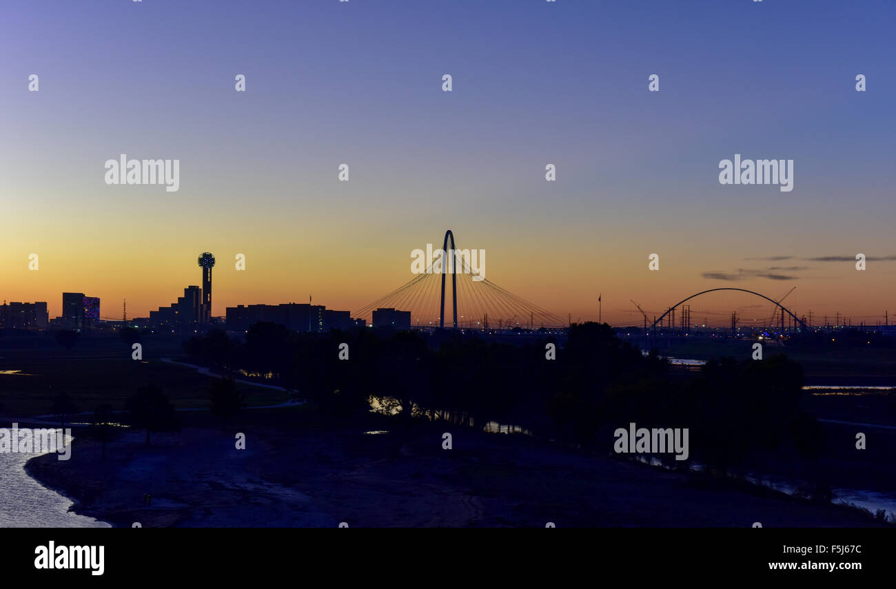 Hunt building dallas hi-res stock photography and images - Alamy