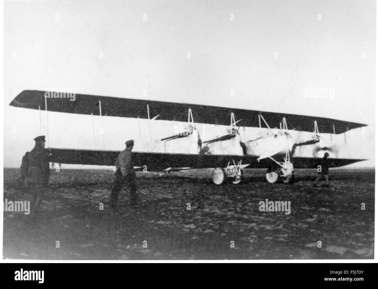 An image of the Albatros G I, a German World War I reconnaissance ...