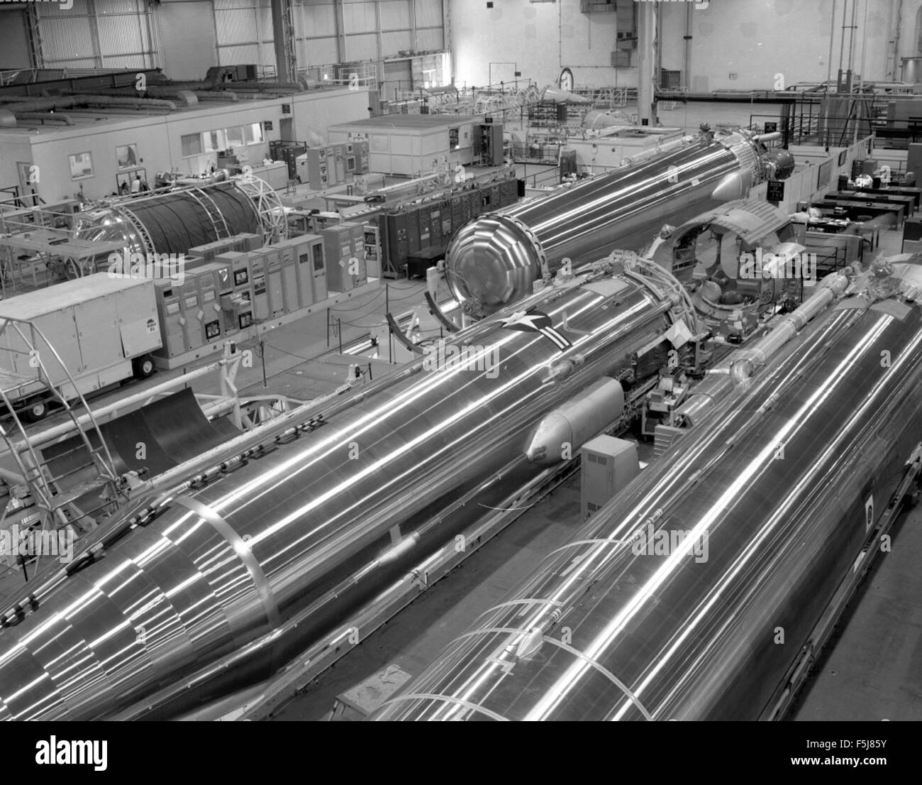 This image captures the Atlas Details SLV-3C 5901 located on Dock 18 ...