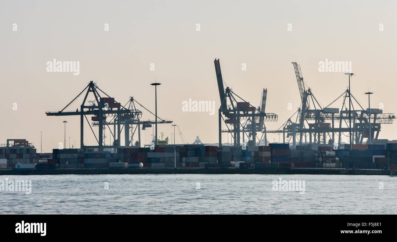 Rotterdam sea cargo port skyline Stock Photo - Alamy