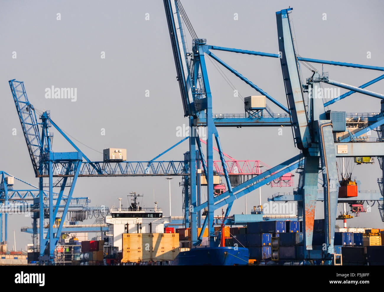 sea cargo port large cranes Stock Photo - Alamy