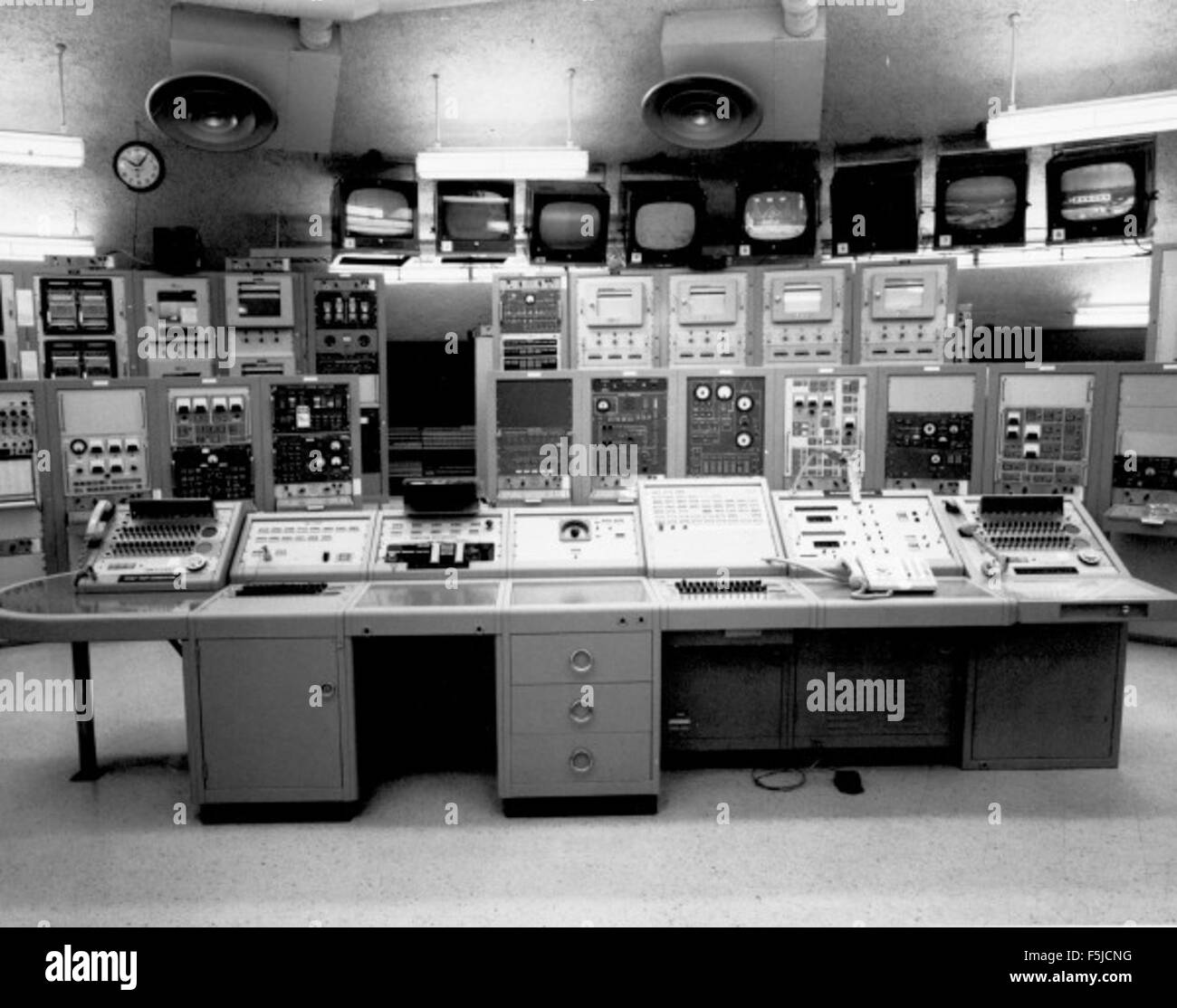 Successful launch atlas missile hi-res stock photography and images - Alamy