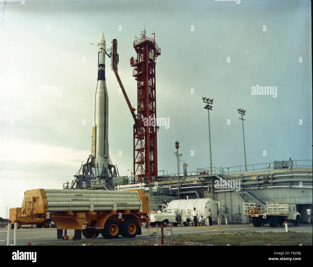 Nuclear space propulsion system hi-res stock photography and images - Alamy