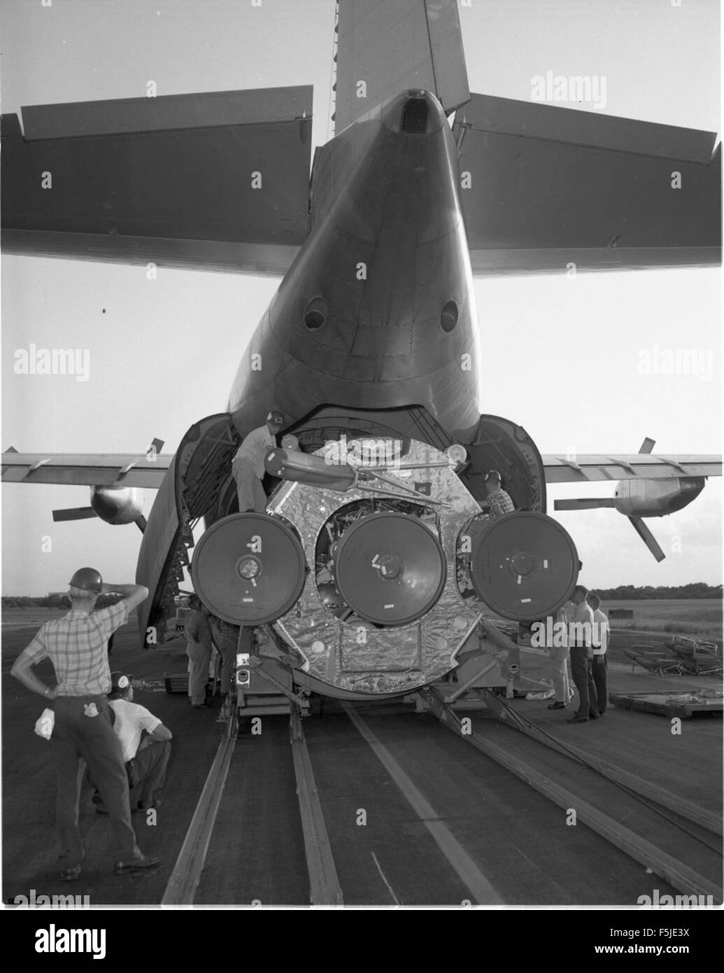 Atlas 263D Details Unloading ATLAS Booster 263D fir Project Fire Stock ...