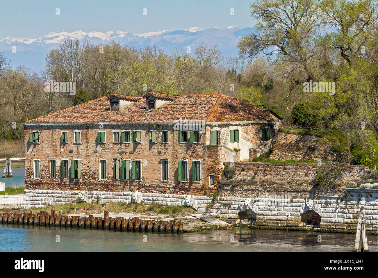 Old Building On The Lagoon Venice Italy Stock Photo - Alamy