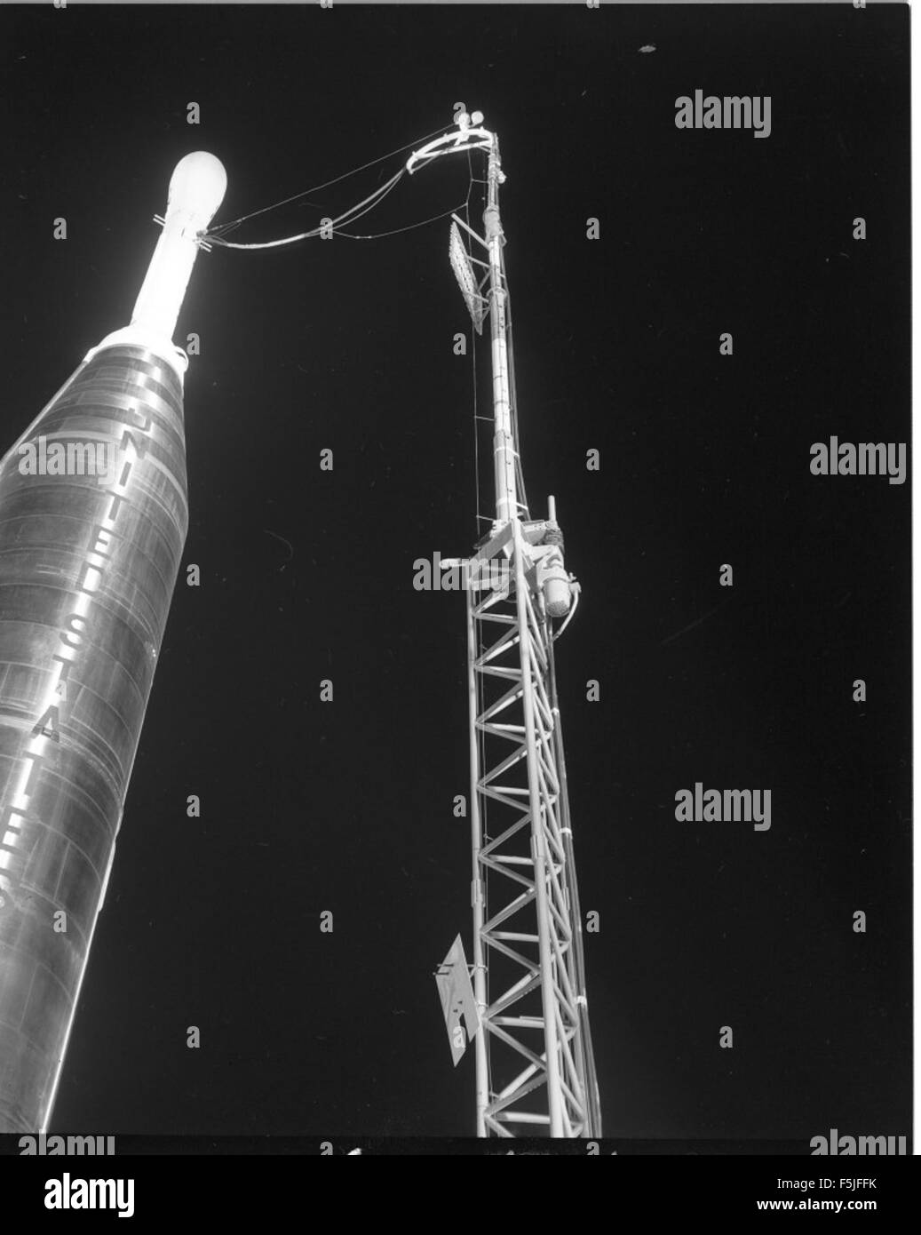 The Atlas Umbilical Lanyard at CCMTA Pad 12, captured on December 15 ...