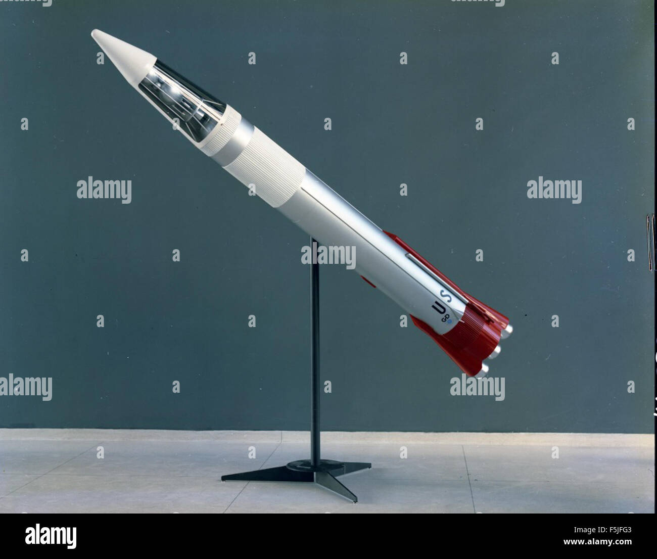 The image shows the Vega 110 scale model from Atlas, providing an ...