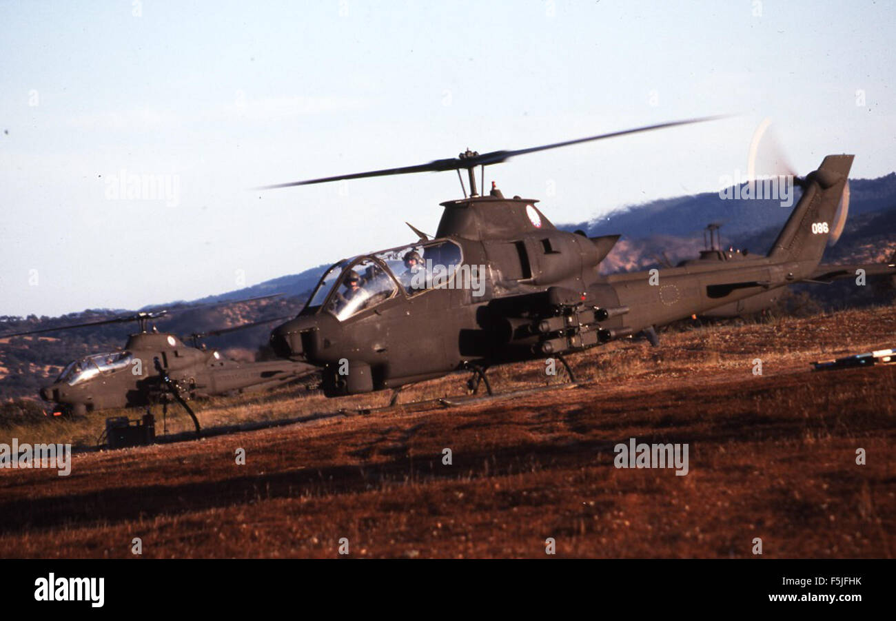 Ah 1g cobra helicopter hi-res stock photography and images - Alamy