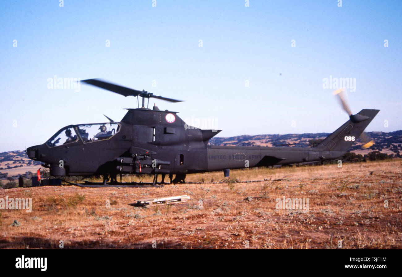Photograph of Bell AH-1G 68-15086, belonging to the 140th Aviation ...