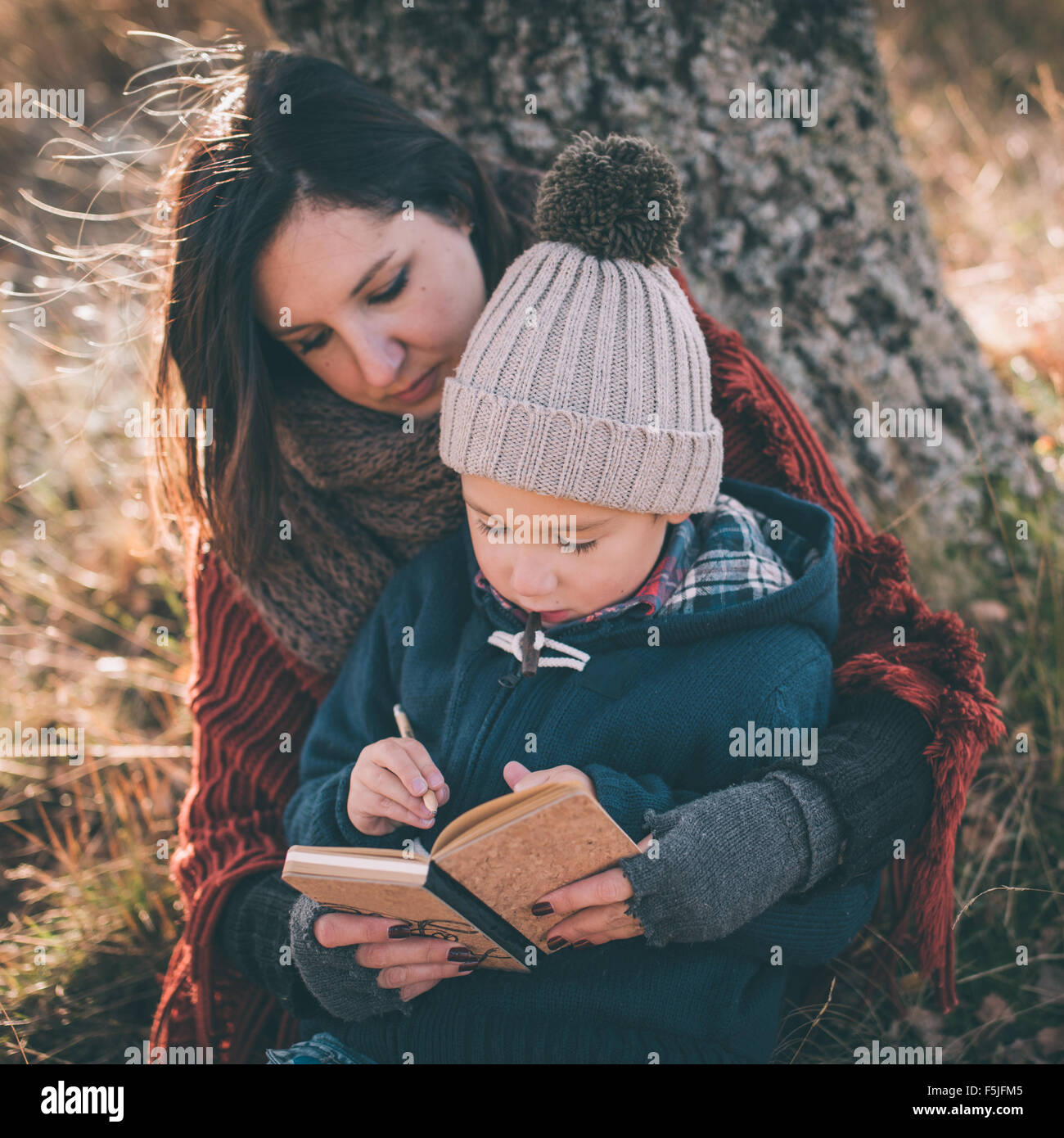Woman writing letters hi-res stock photography and images - Alamy