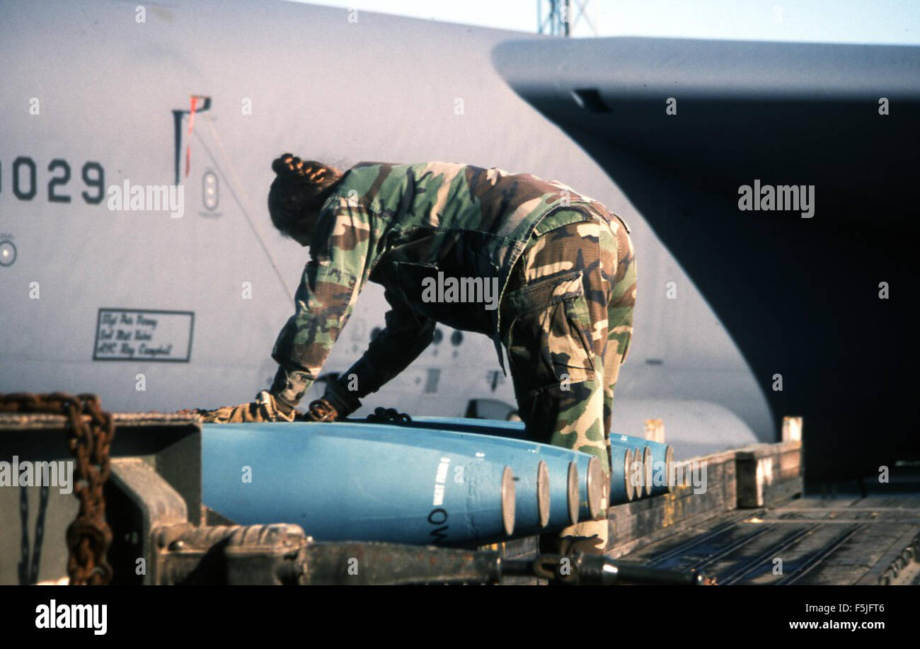 Boeing B-52H Stratofortress 60-0029, assigned to the 5th Bomb Wing at ...