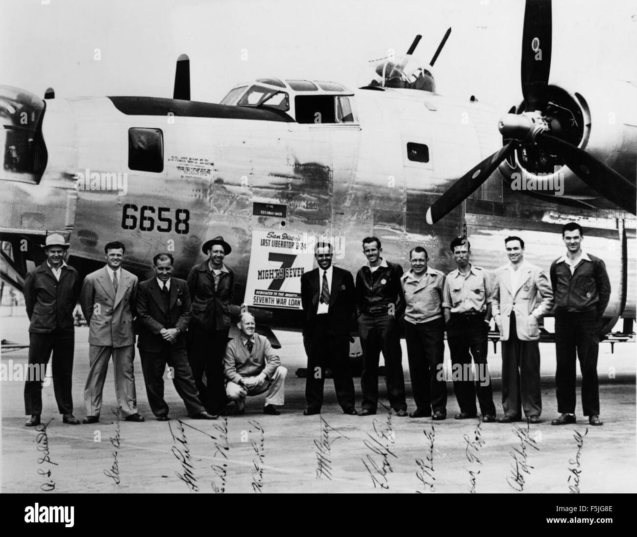 B 24m consolidated liberator hi-res stock photography and images - Alamy