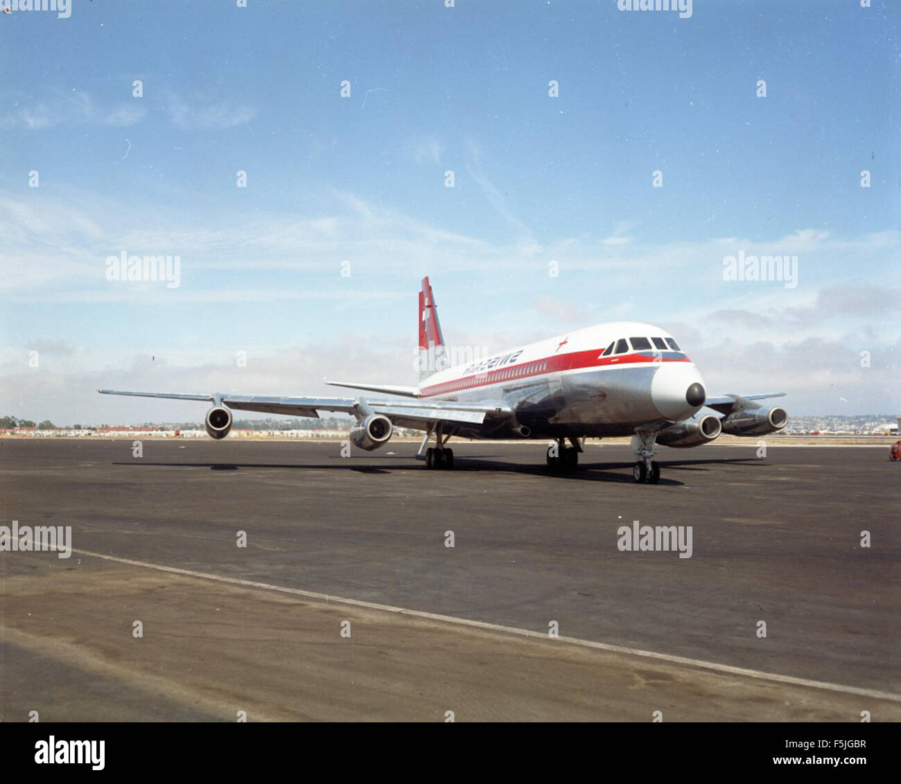 Convair 880 934-61 Swissair ground Stock Photo - Alamy