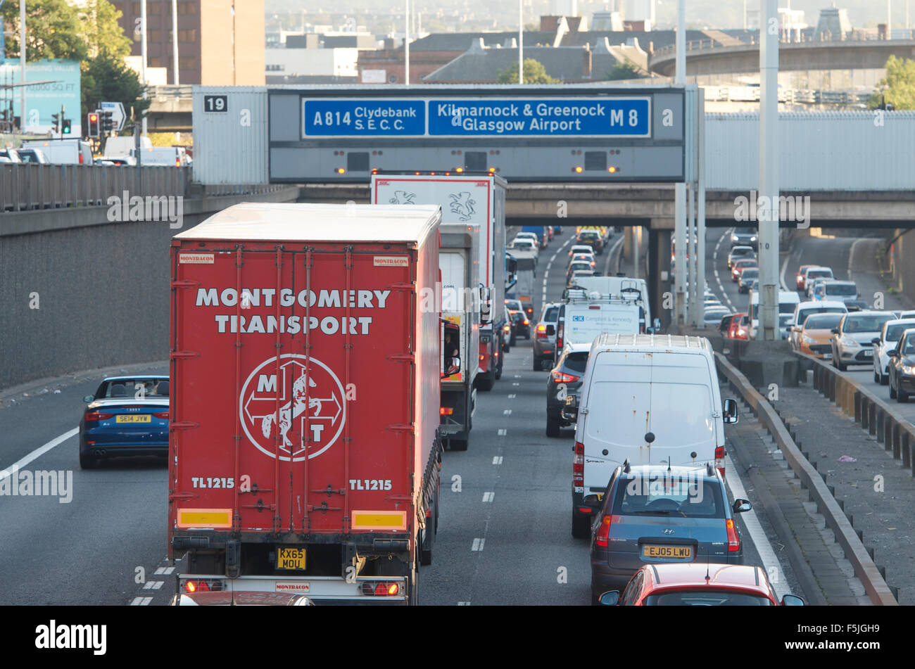 Traffic on the M8 motorway in Anderston, Glasgow Stock Photo - Alamy