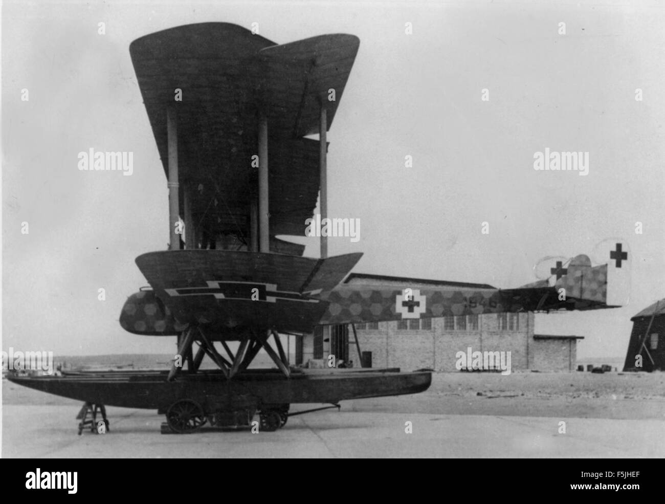 Wd14 hi-res stock photography and images - Alamy