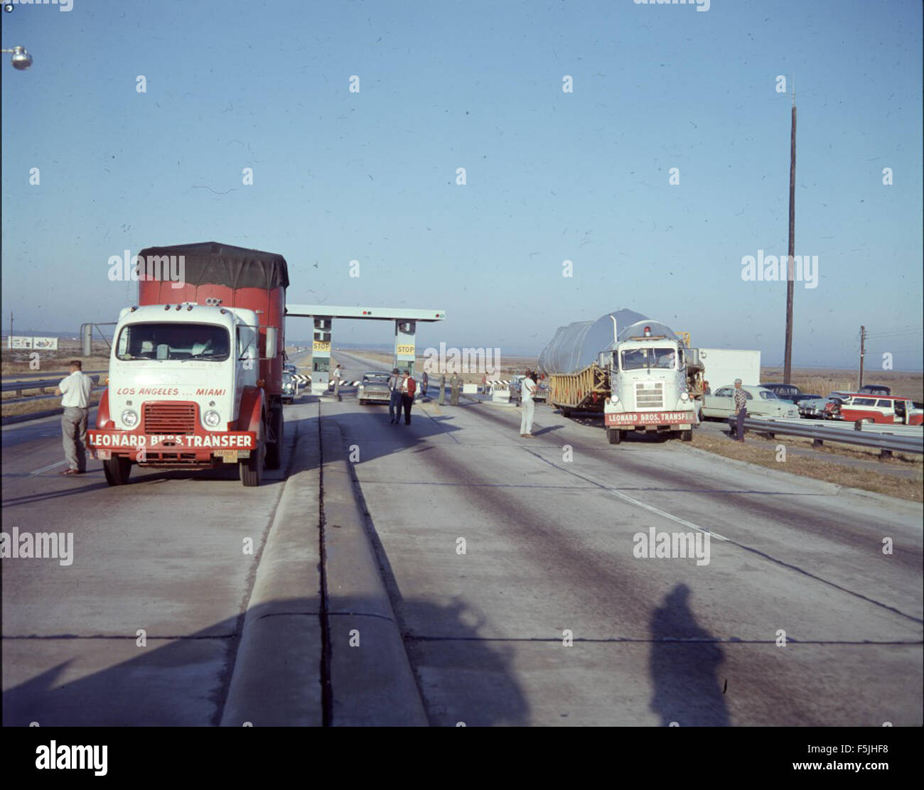 Toll aviation hi-res stock photography and images - Alamy