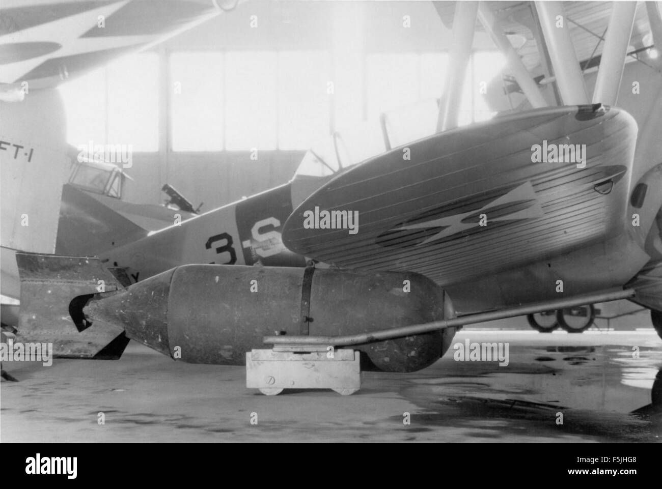 Grumman ff 1 hi-res stock photography and images - Alamy
