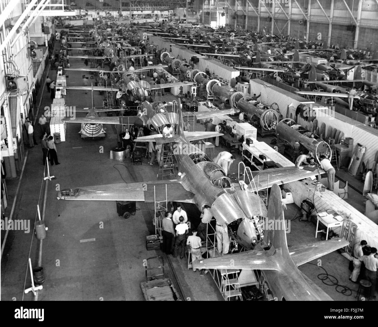 Line 1945 Black and White Stock Photos & Images - Alamy