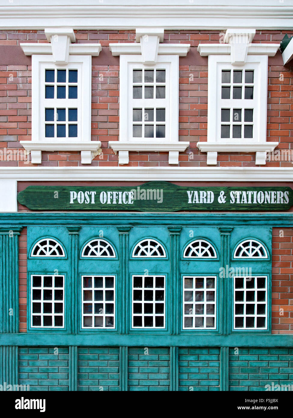 Typical british house with post office. Background Stock Photo - Alamy