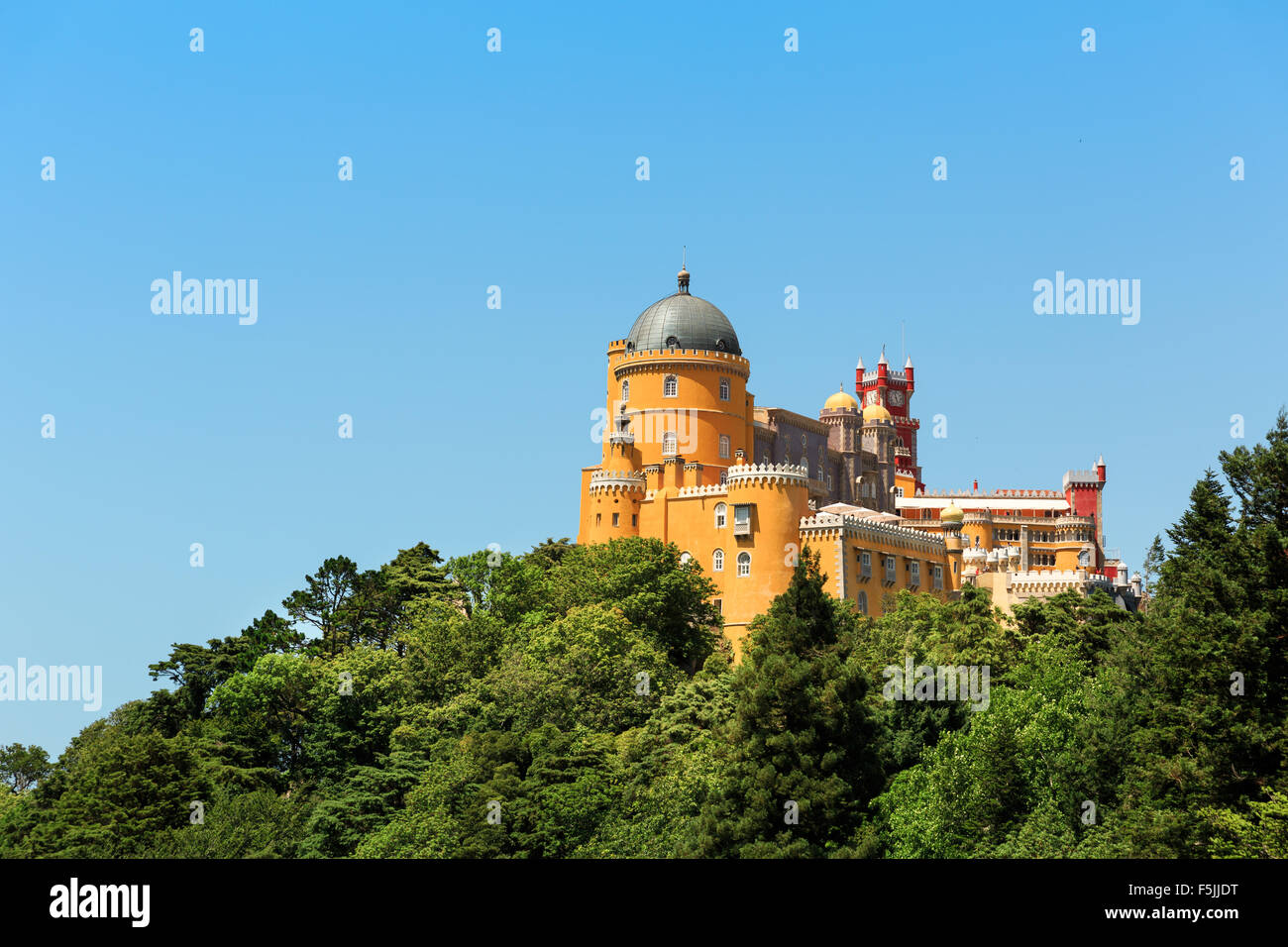 Modern castle hi-res stock photography and images - Alamy