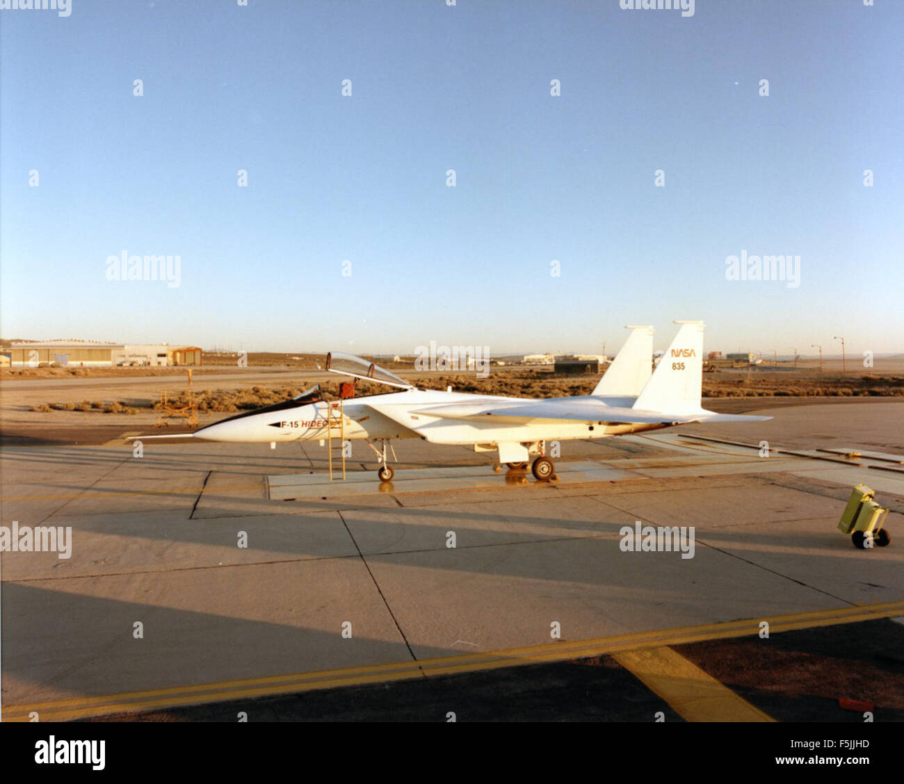 McDonnell F-15A 71-0287 NASA 835 HIDEC test [NASA via RJF] Stock Photo ...