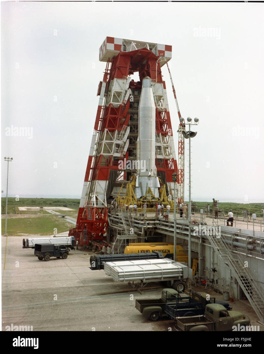 Atlas 5D Details Test 1753 on 5D; Pad 13; Gantry Stock Photo - Alamy