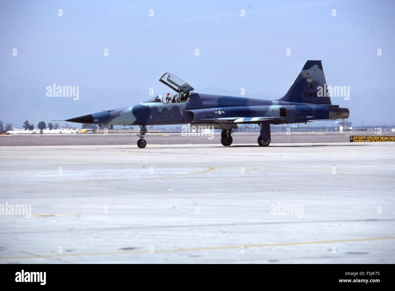 Photograph of the Northrop F-5E 72-01401 from the 425th Tactical ...