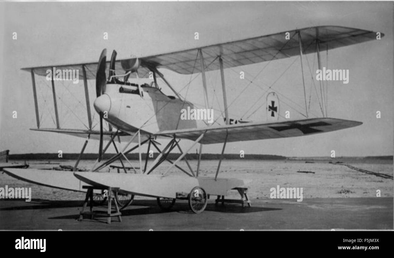 The Ray Wagner Collection also includes aircraft images that capture ...