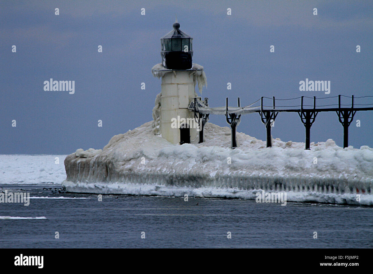 Lighthouses winter hi-res stock photography and images - Alamy