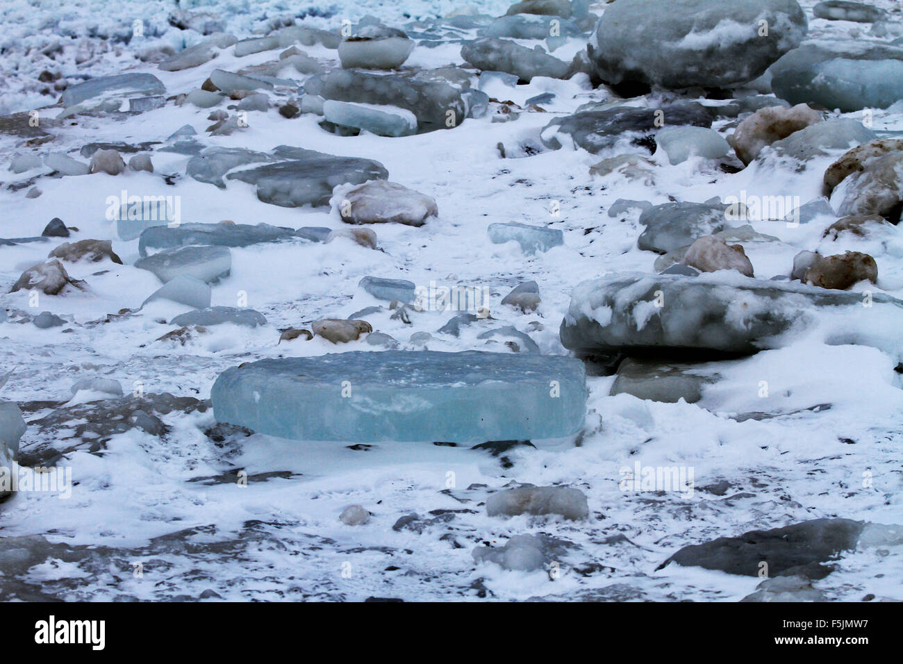 Snow and ice covering Lake Michigan at the St. Joseph North Pier head ...