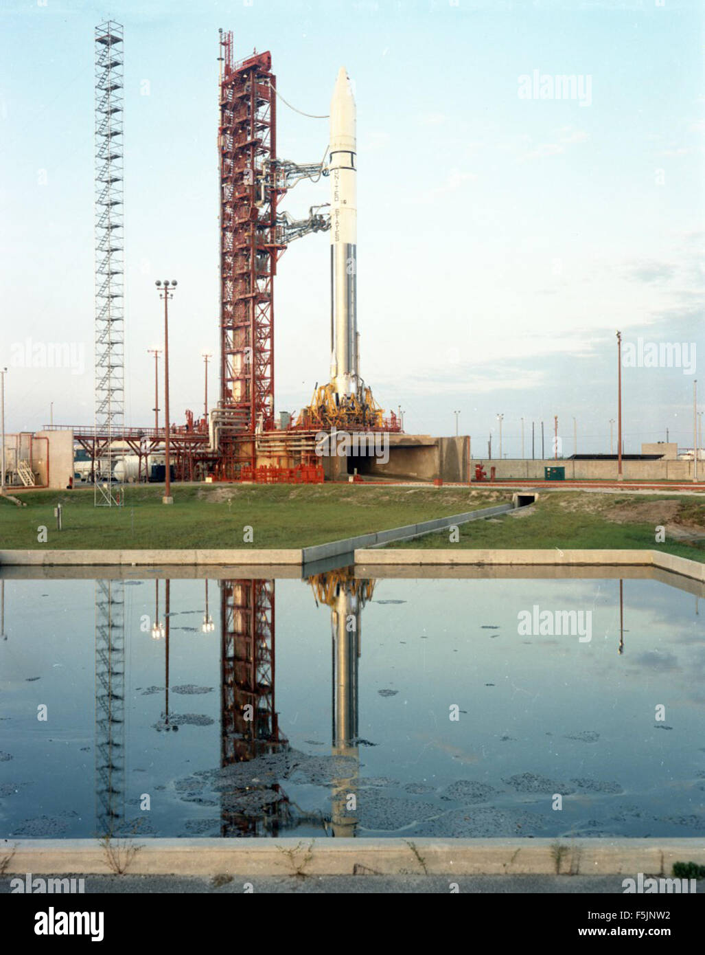 A detailed photograph of the Atlas Centaur 16, showing its tanking test ...