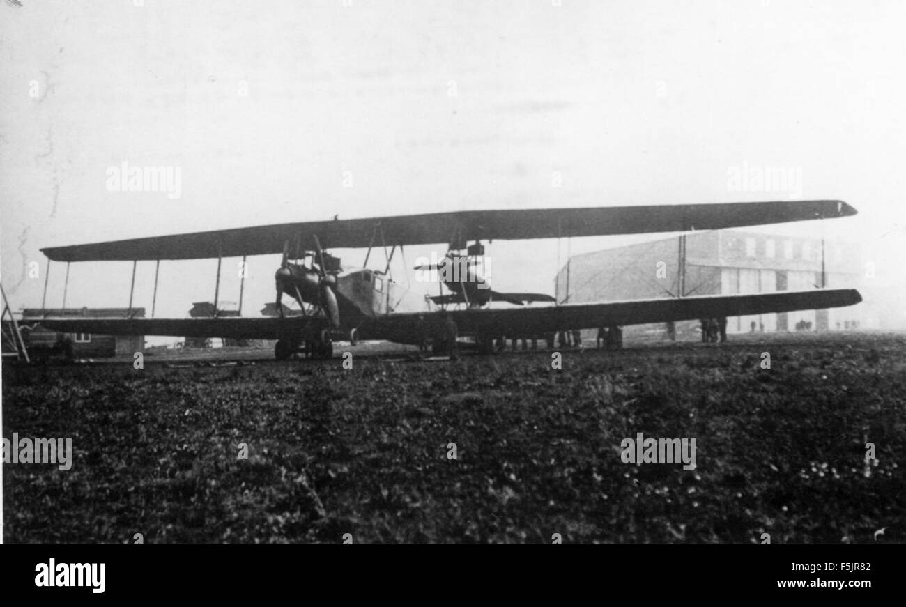 Giant Bomber Ww1 – World War 1 Bomber Aircraft – LOQG