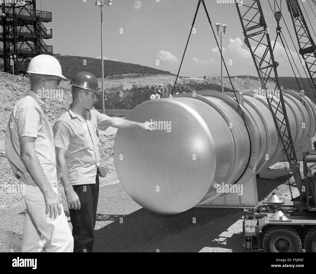 Hydrogen storage tank hi-res stock photography and images - Alamy