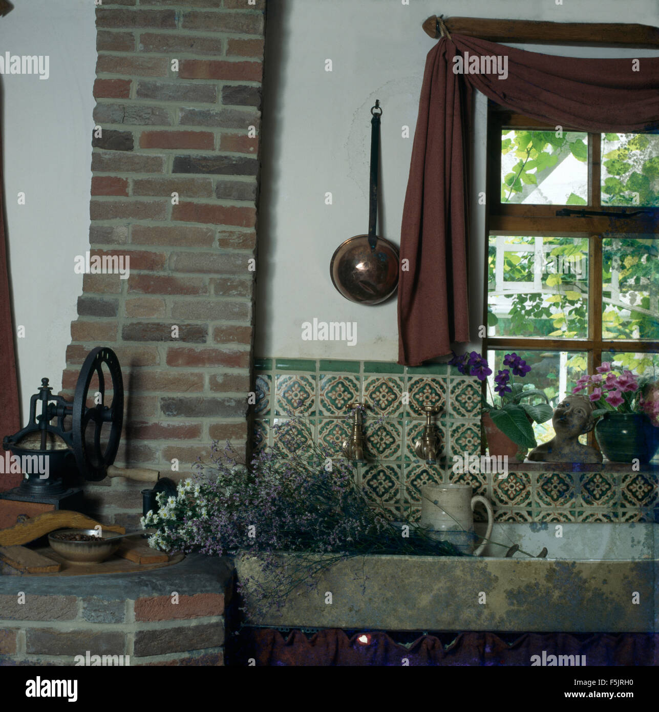 Old tiles kitchen hi-res stock photography and images - Alamy