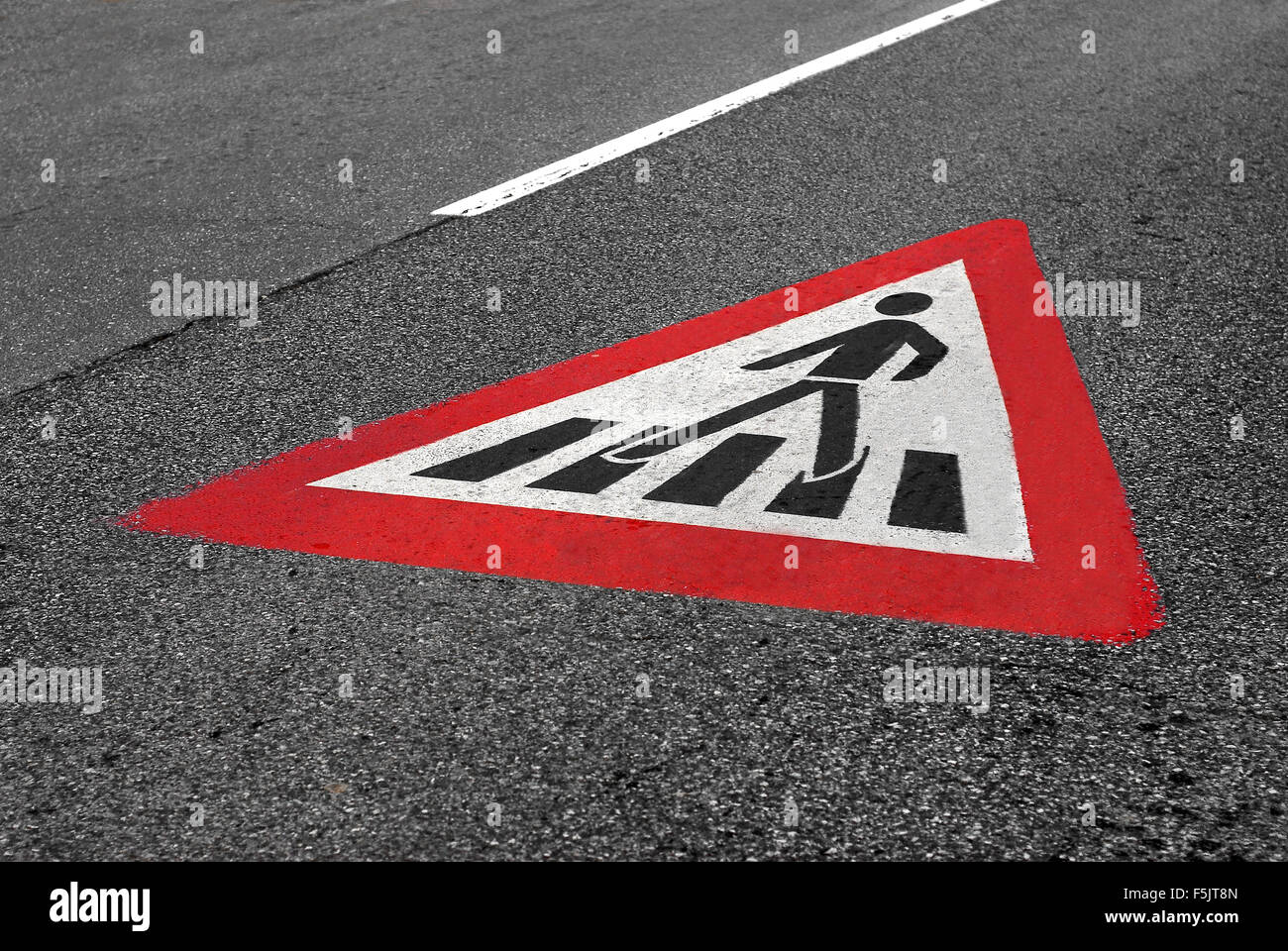 crossing warning sign Stock Photo - Alamy