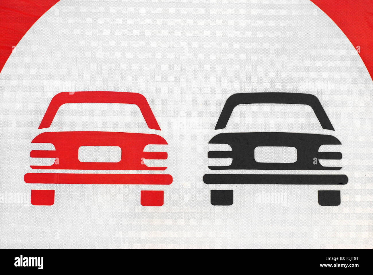 Overtaking traffic hi-res stock photography and images - Alamy