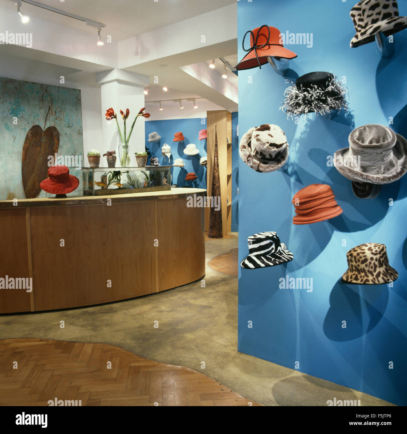 Hat shop interior hi-res stock photography and images - Alamy