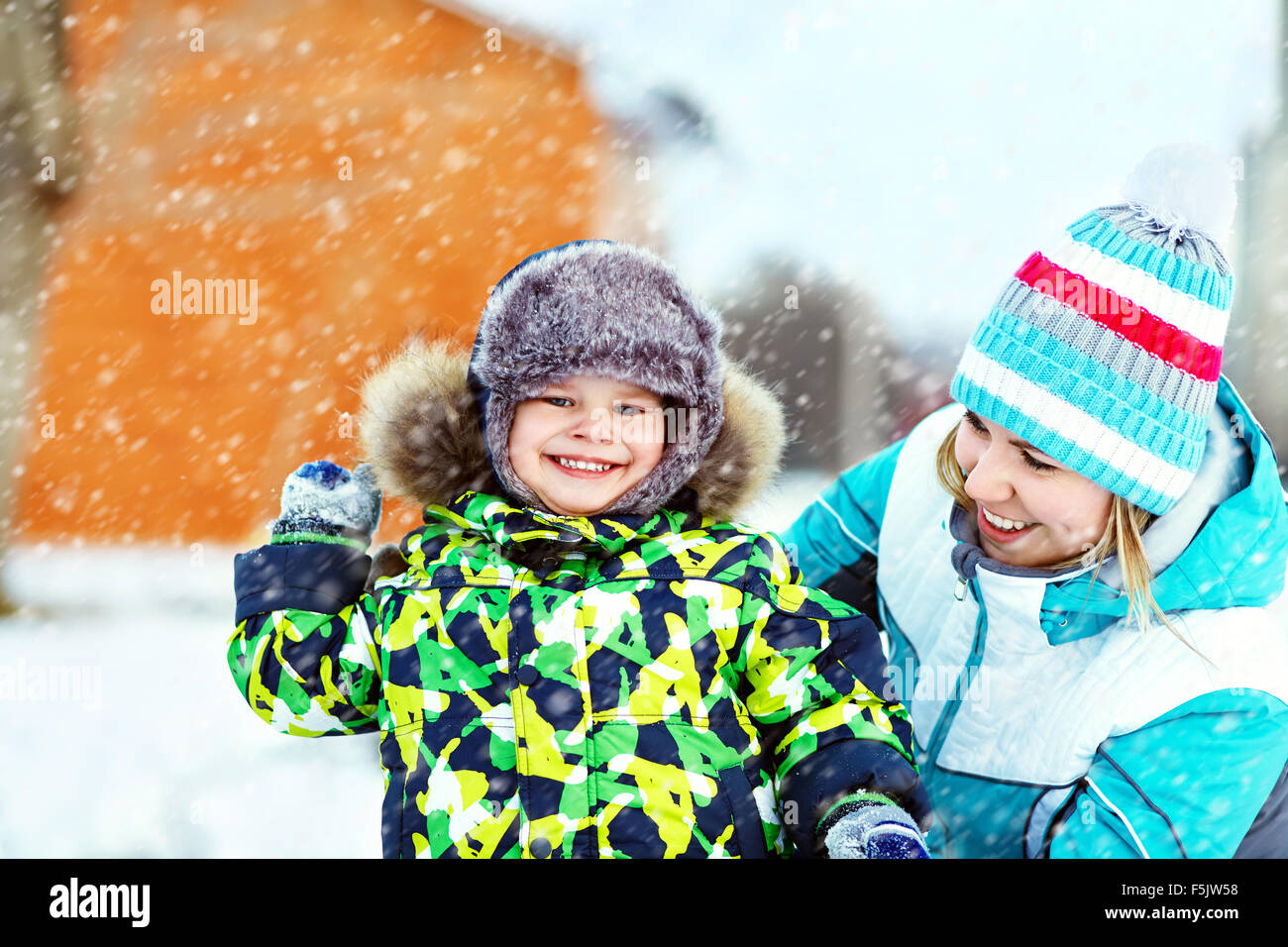 Baby outside in winter hi-res stock photography and images - Alamy