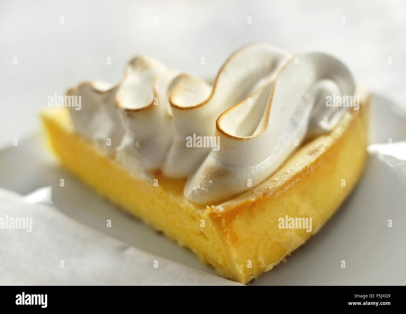 Cake slice hi-res stock photography and images - Alamy
