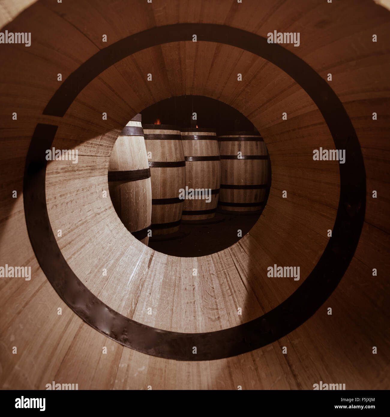 Barrel making hi-res stock photography and images - Alamy