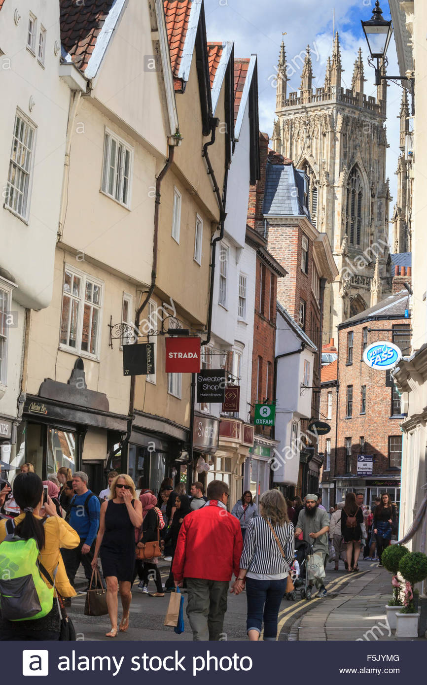 Low Petergate In York High Resolution Stock Photography and Images - Alamy