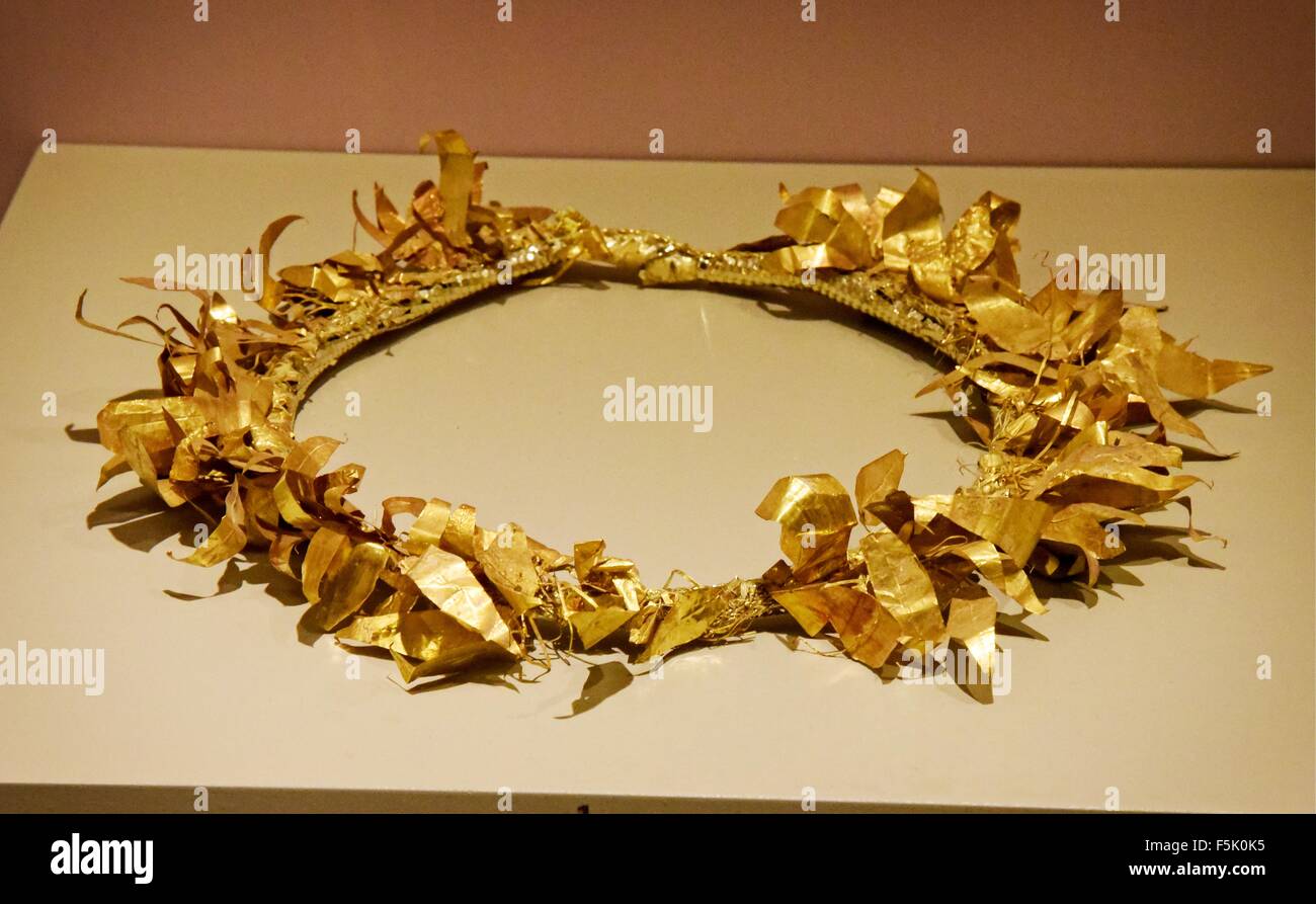 Seljuk crown hi-res stock photography and images - Alamy