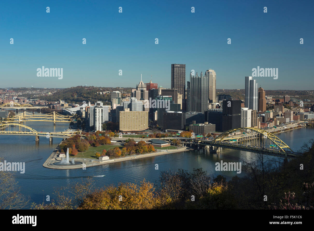 DOWNTOWN SKYLINE THE POINT PITTSBURGH PENNSYLVANIA USA Stock Photo - Alamy