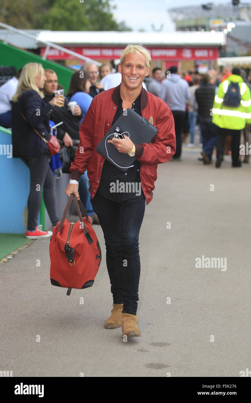 Mike Tindall celebrity v Professional Rugby Aid game for Rugby for ...