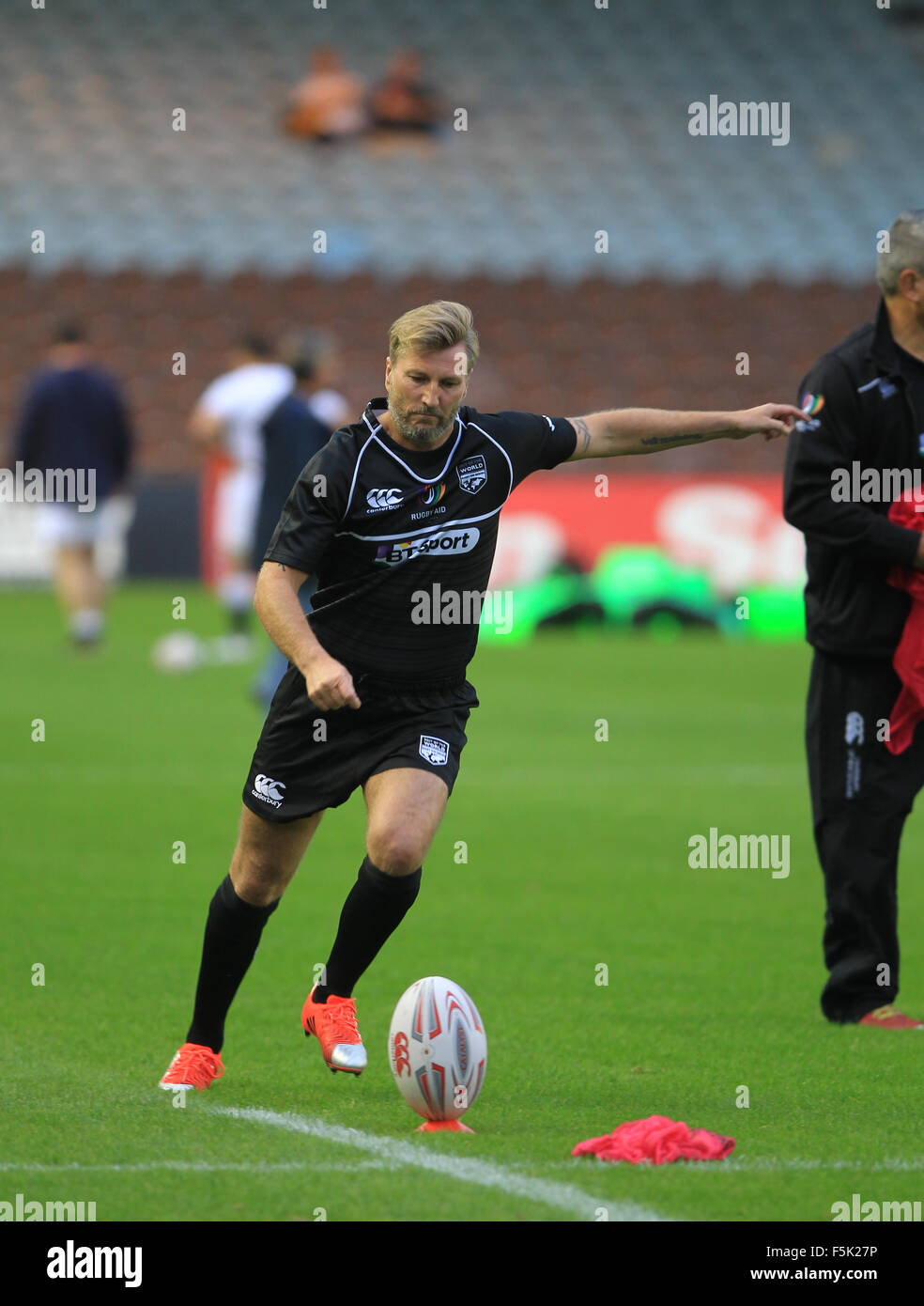 Mike Tindall celebrity v Professional Rugby Aid game for Rugby for ...