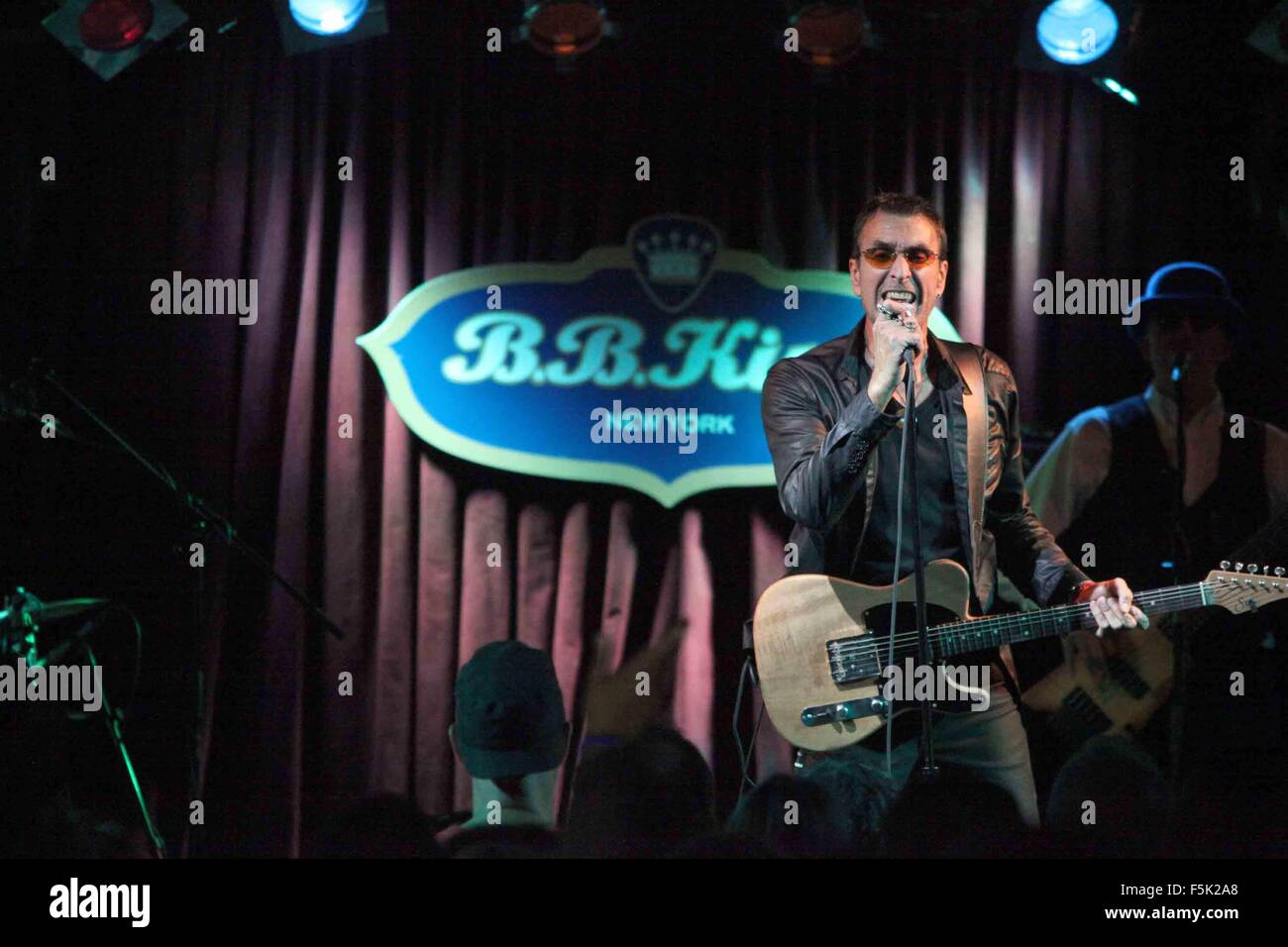 Fixx bar hi-res stock photography and images - Alamy