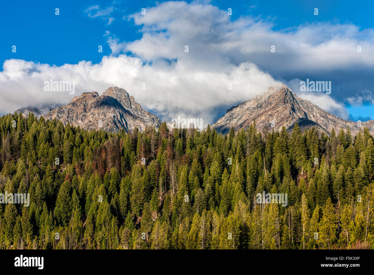 Two Mountain Peaks High Resolution Stock Photography and Images - Alamy