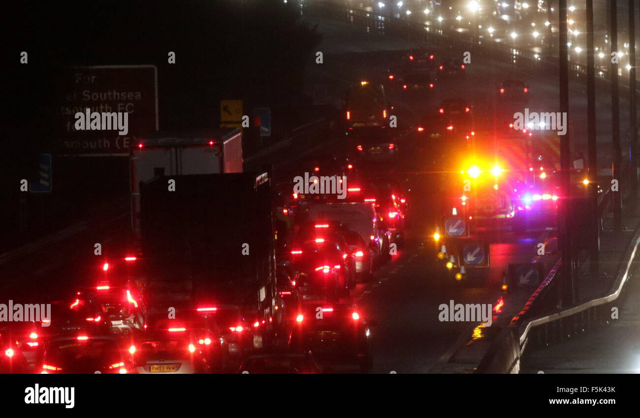 Paulsgrove, Hampshire, UK. 5th November, 2015. Pictured the Scene of an ...